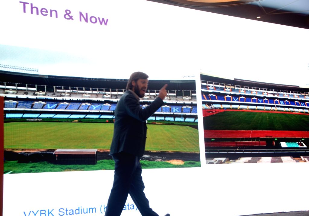 Javier Ceppi, Aaditya Thackeray during Indian Football Forum programme