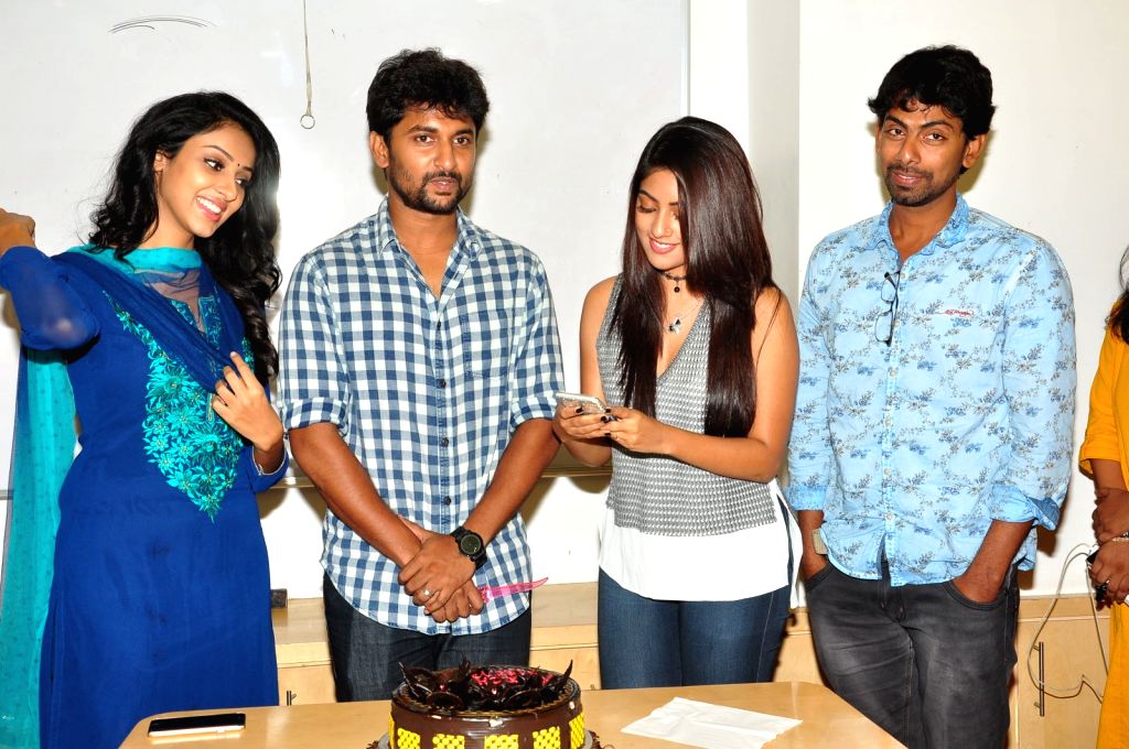 Majnu team at Radio Mirchi