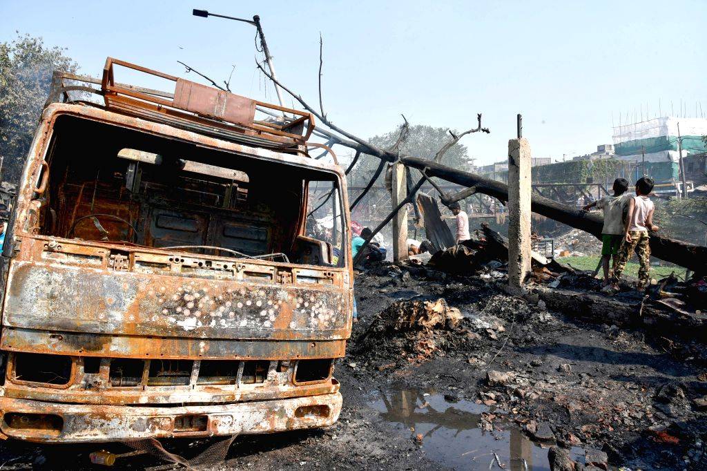 Fire Breaks Out in Narkeldanga Slum