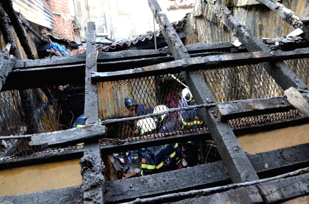 Fire breaks out at a Matunga slum