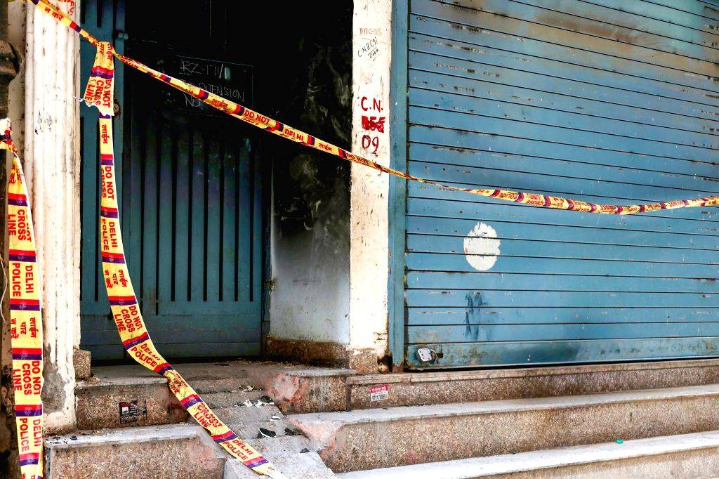 Fire in Multi-Storey Residential Building at Tughlakabad Extension