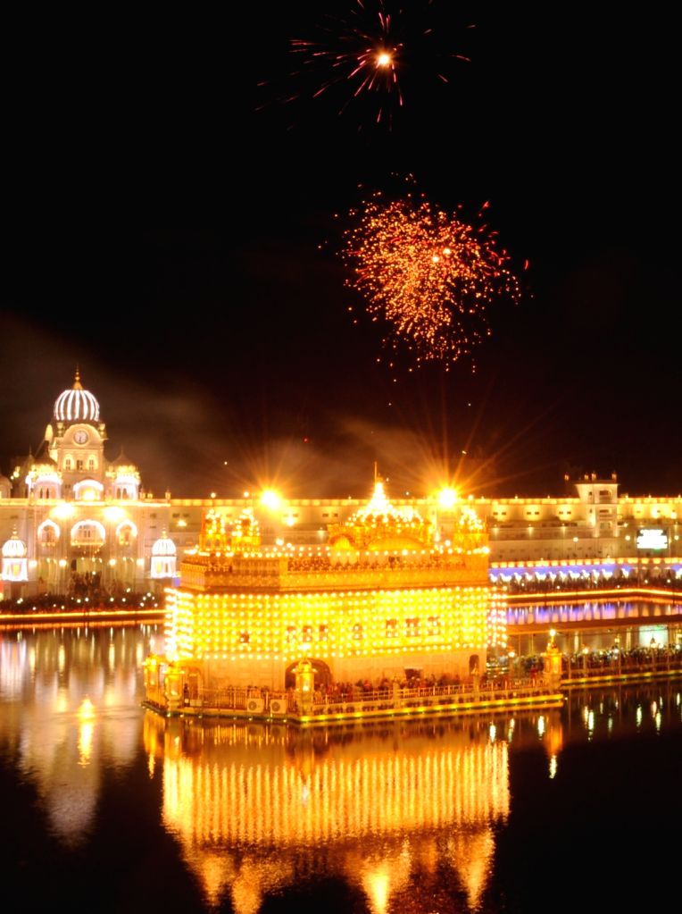 Guru Nanak Jayanti celebrations at Golden Temple