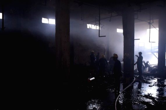 Factory fire kills 15 labourers in Karachi