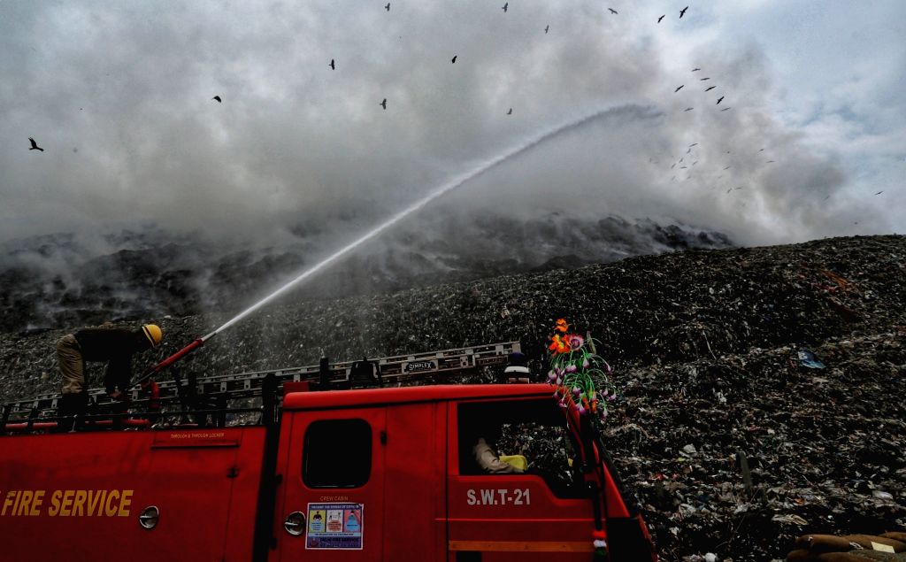 Firefighting at Ghazipur landfill on as toxic fumes fill air