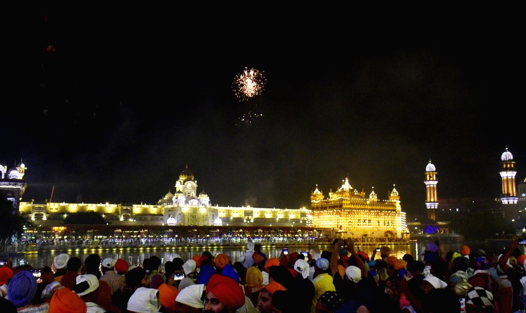 Fireworks at Golden temple on the occasion of the 418th anniversary ...