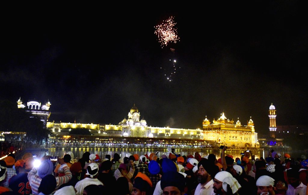 Fireworks at Golden temple on the occasion of the 418th anniversary ...