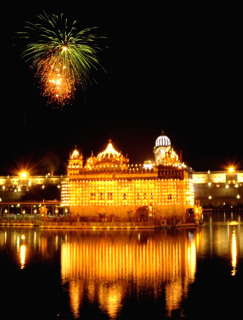 Gur Gadi Diwas -Fireworks at Golden Temple