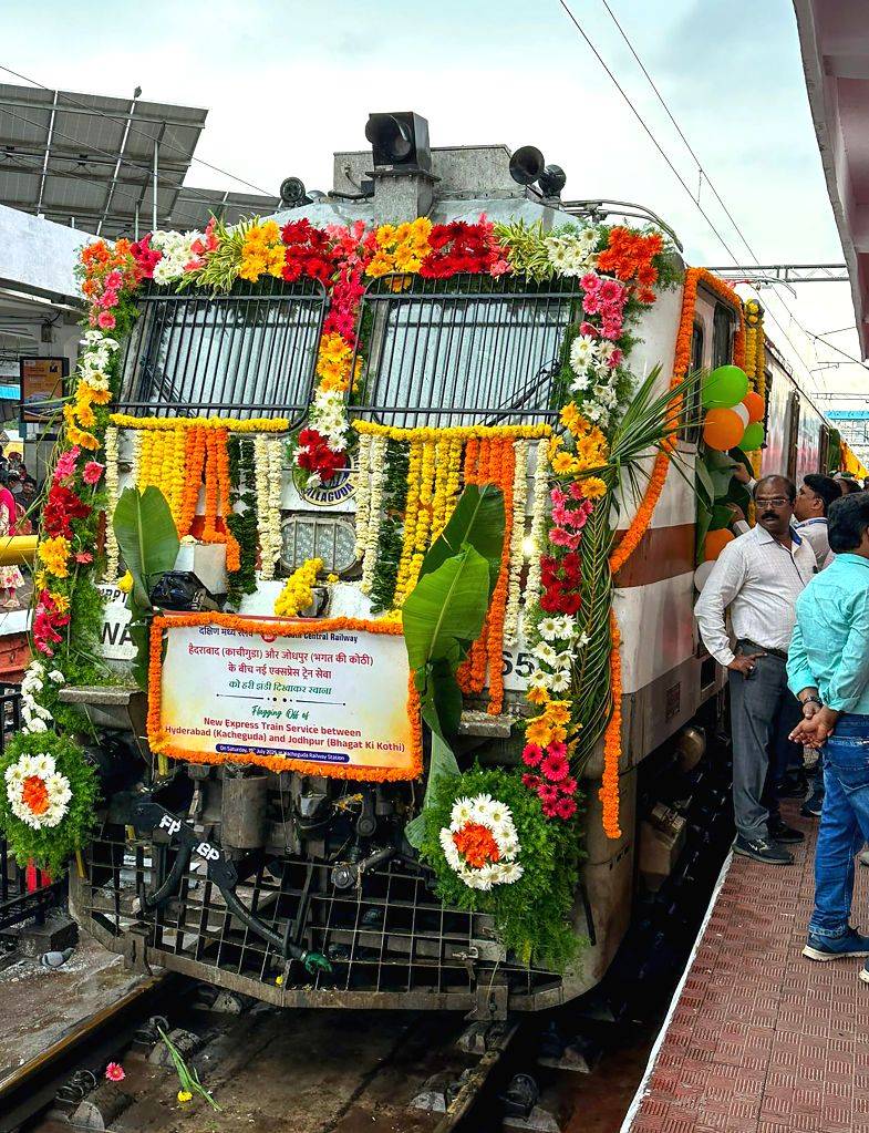 Flagging Off of Hyderabad-Jodhpur Train