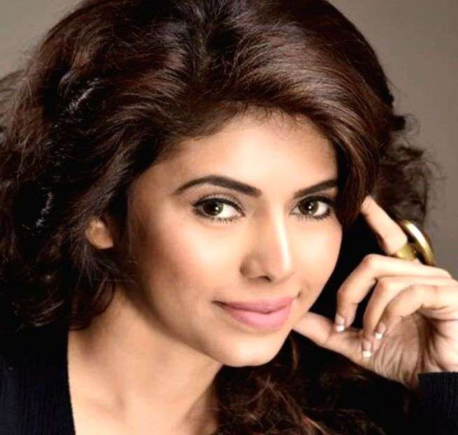 Flat selling case: Bengali actress Ruplekha Mitra seeks more time to ...