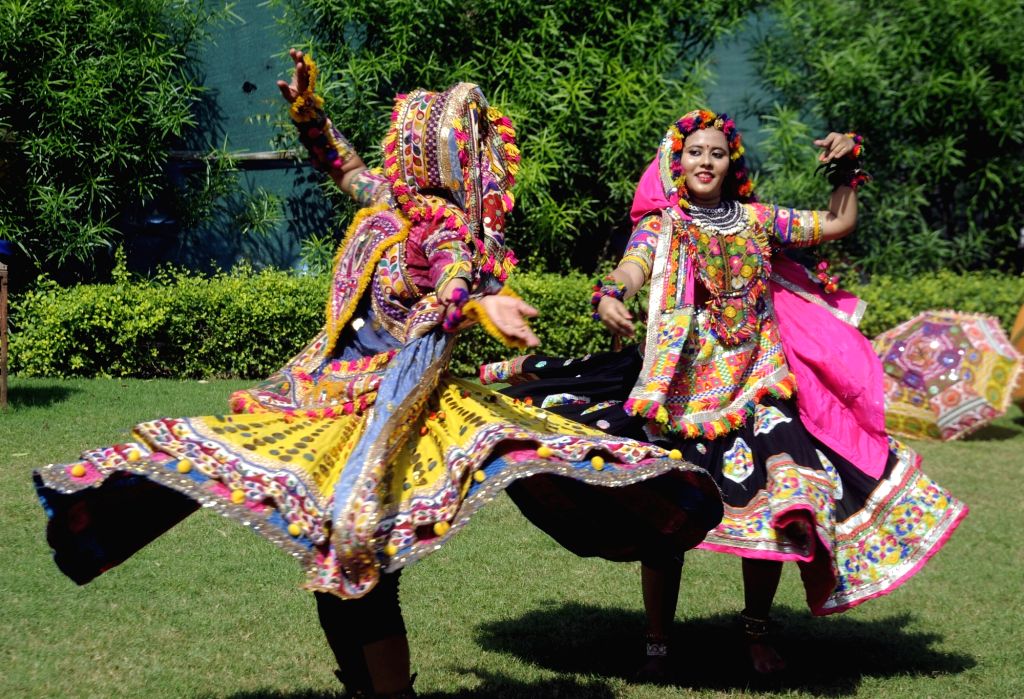 Navratri preparations - Dancers rehearse Garba