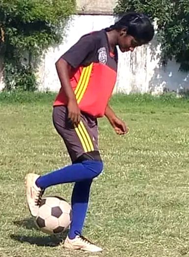 Free photo : footballer Priya