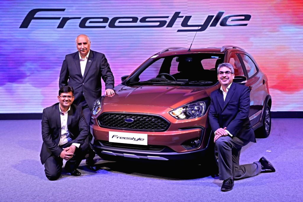 Ford unveils Freestyle Compact Crossover