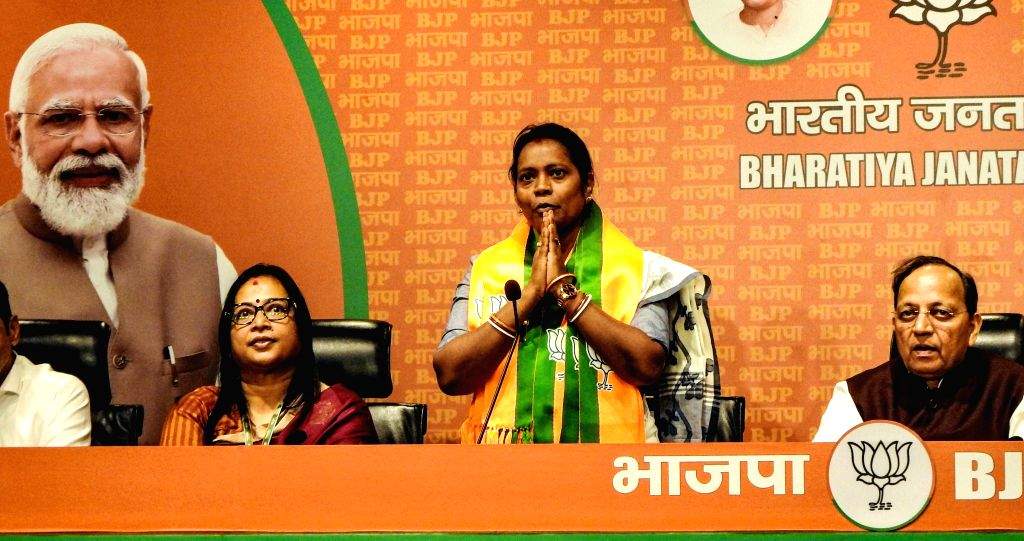 Former BJD Rajya Sabha MP Mamta Mohanta joins the BJP at the BJP ...