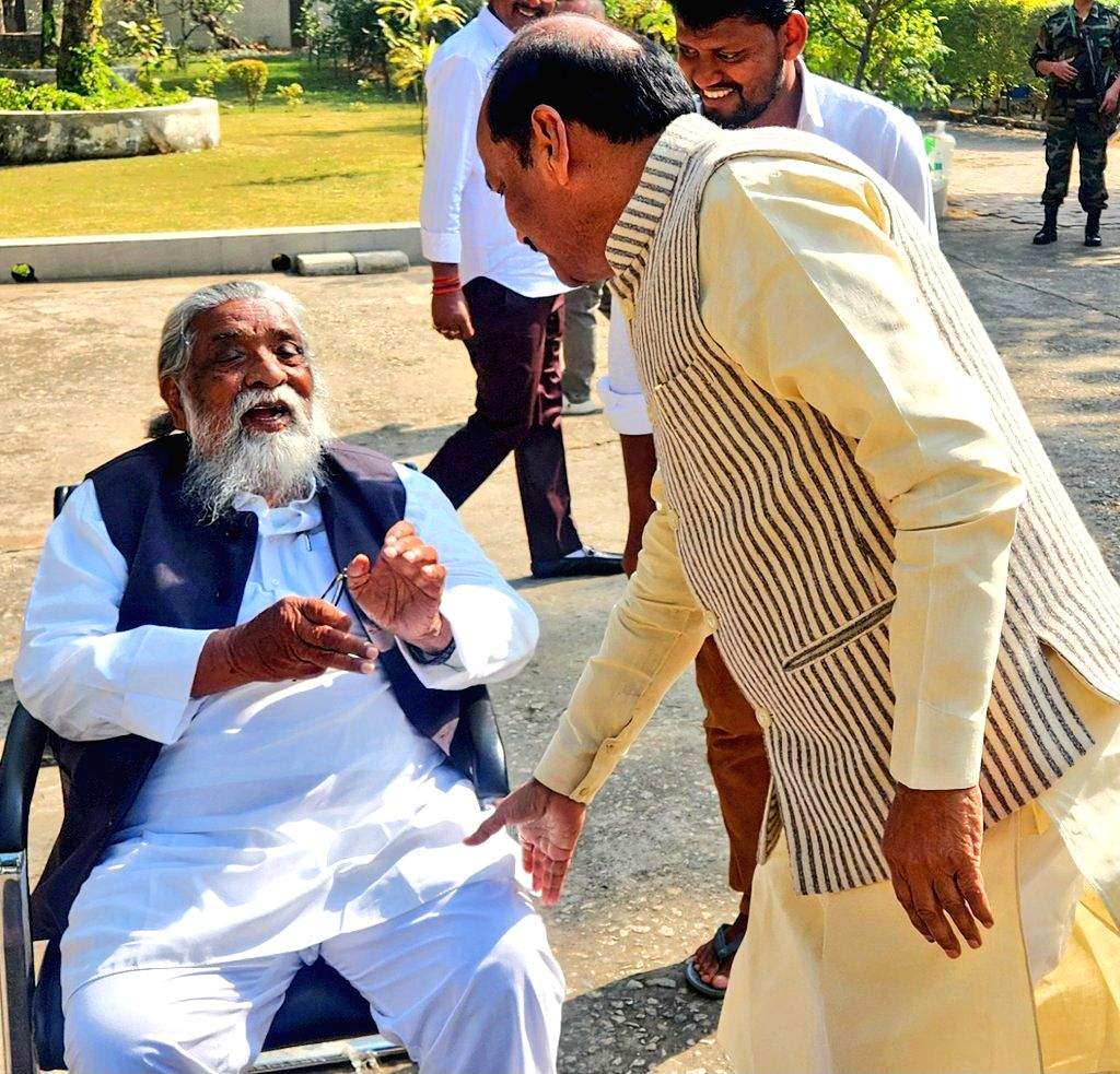 Former Jharkhand Chief Minister and BJP leader Raghubar Das at Shibu ...