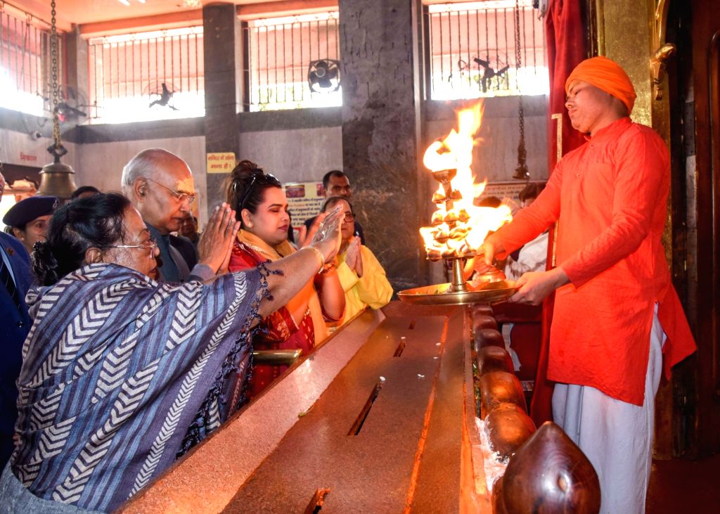 Patna Former President Ramnath Kovind Visits Mahavir Temple