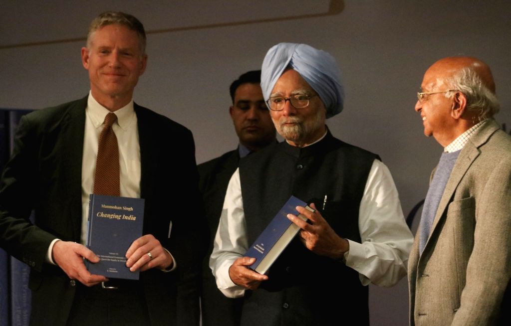 Manmohan Singh at the launch of his book "Changing India
