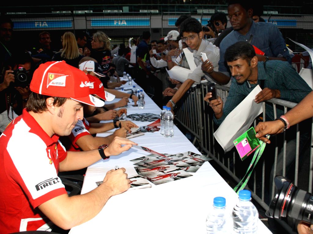 Greater Noida: Autograph session at Buddh International Circuit