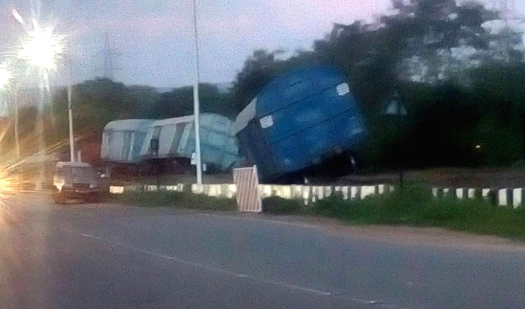 Goods train derails in Visakhapatnam