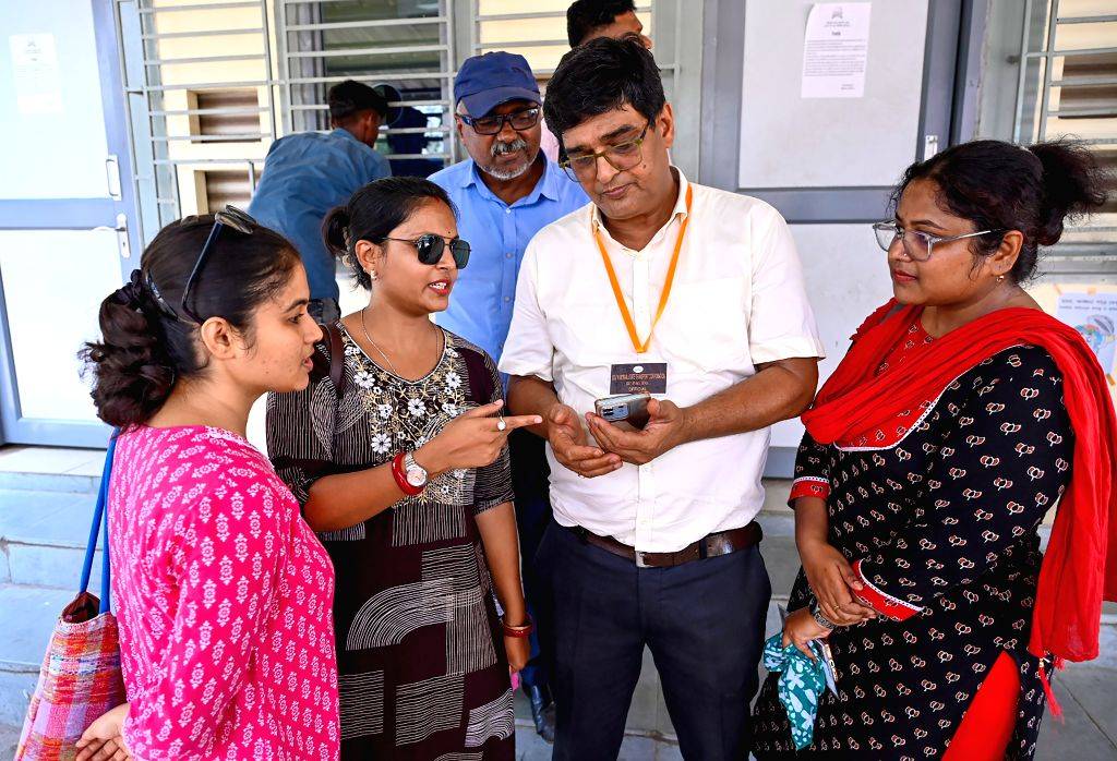Free bus travel for women in West Bengal