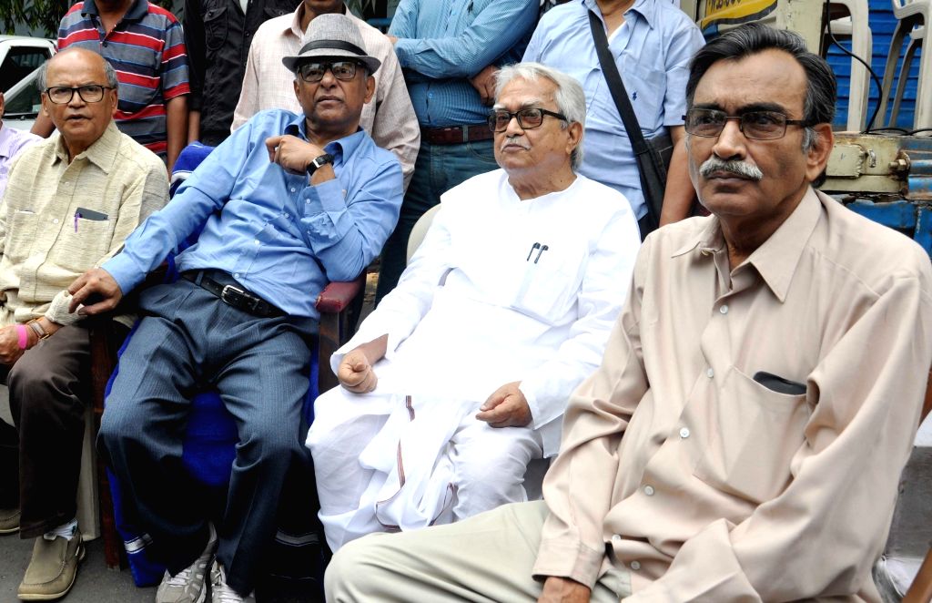 CPI(M) protest against CBI investigation into the Narada scam