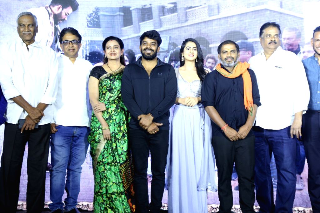 Gaalodu Movie