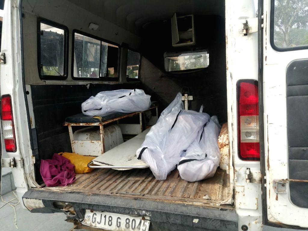 Free Photo: Gandhinagar Dead body van incident