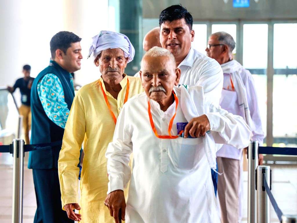 Gautam Buddha Nagar: Commercial flight operations begin at Noida ...
