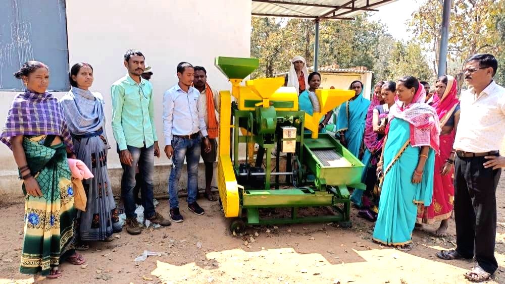 Free Photo:Gauthan changing into processing sites in Chhattisgarh