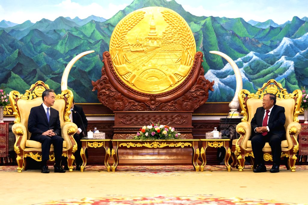 LAOS-VIENTIANE-LAO PRESIDENT-CHINESE FM-MEETING