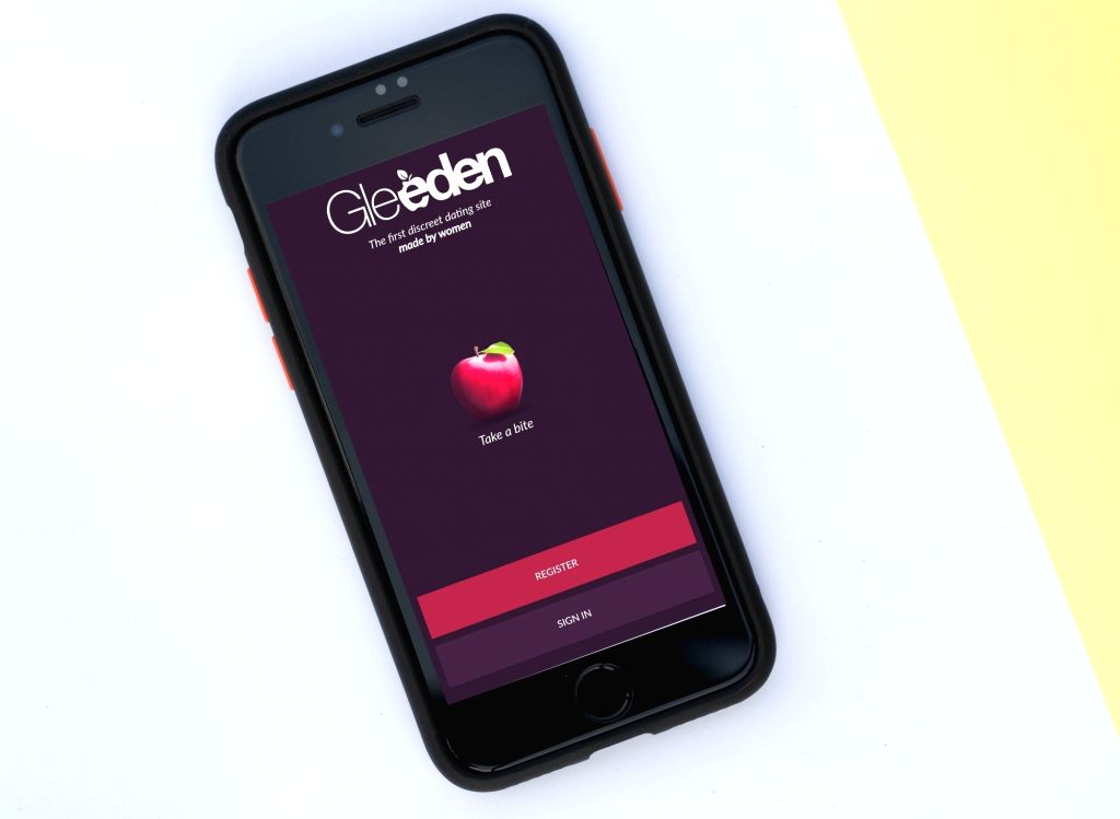 Free Photo : Gleeden App