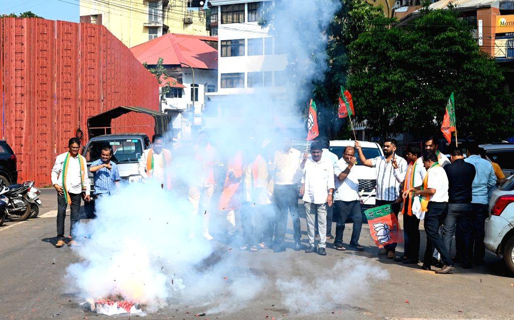Goa BJP Leaders Celebrate Maharashtra Election Victory