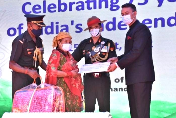 Free Photo : Gorkha military widows honoured on Indiaâ s Independence Day