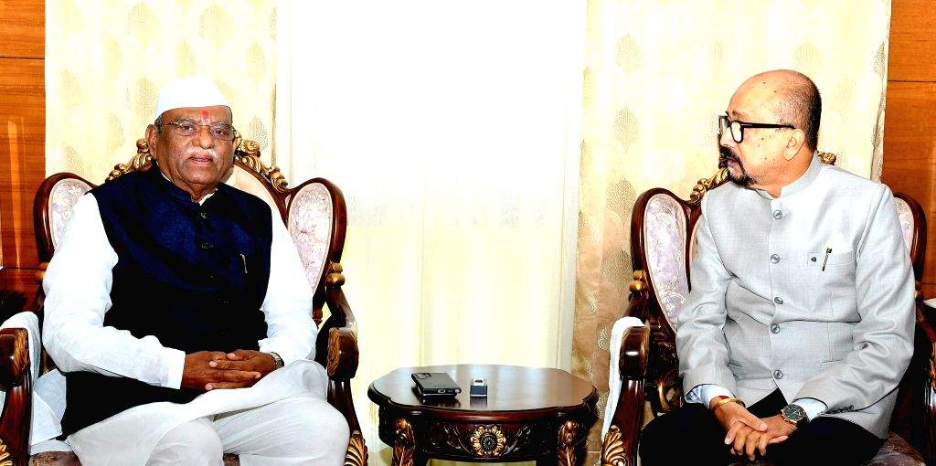 Governor of Chhattisgarh Ramen Deka meets Rajasthan Governor Haribhau ...