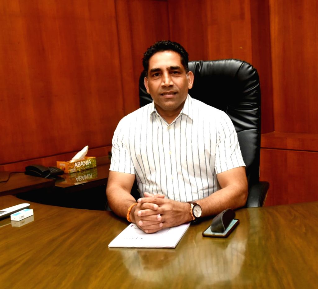 Free Photo : Govind Gaude