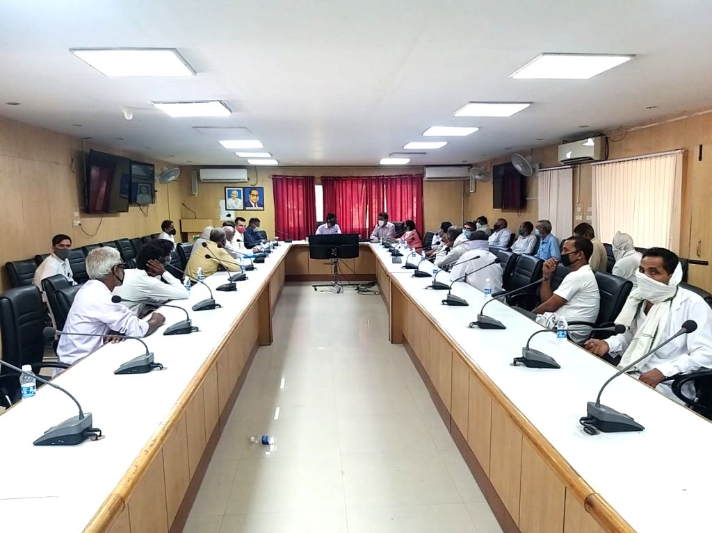 Free Photo: greater noida dm meeting 2020