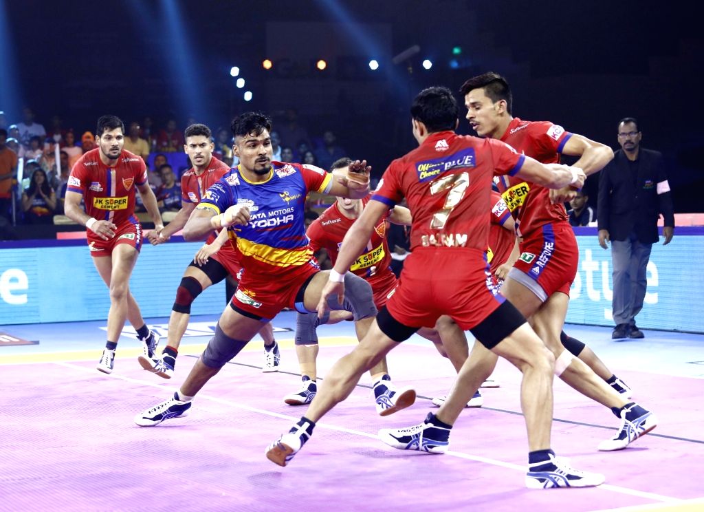 Greater Noida (UP): Pro Kabaddi Season 7 - Dabang Delhi Vs UP Yoddha