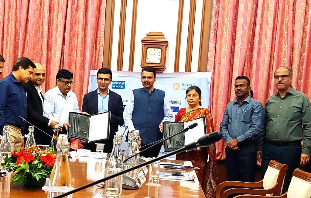 Guj firm to build 3 PSH power plants of 5,700 MW in Maha