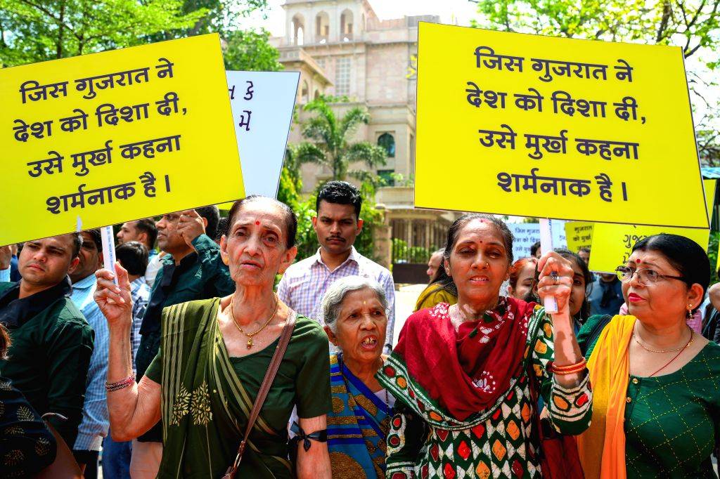 Gujarati Community Protests Outside Congress Office