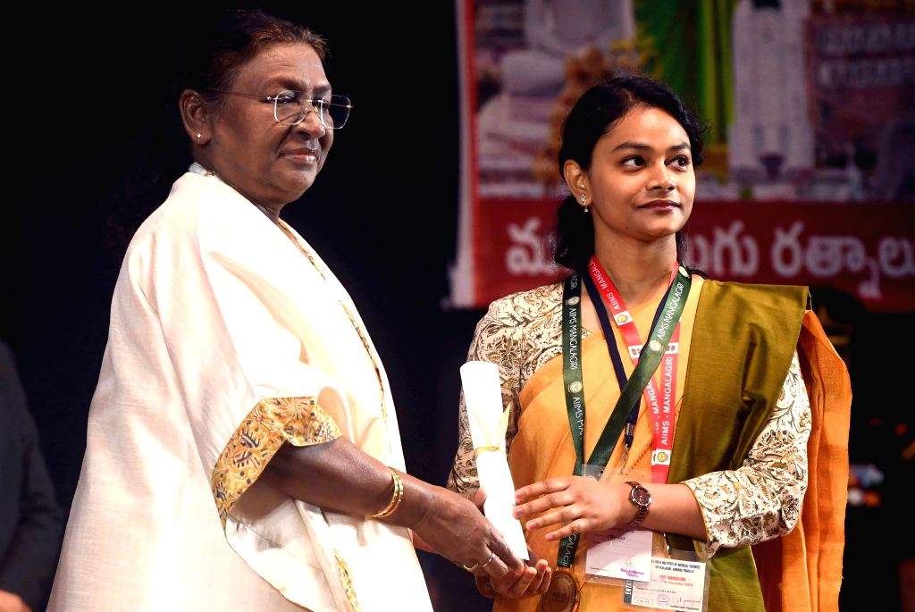 President Droupadi Murmu attends the first convocation of AIIMS in ...