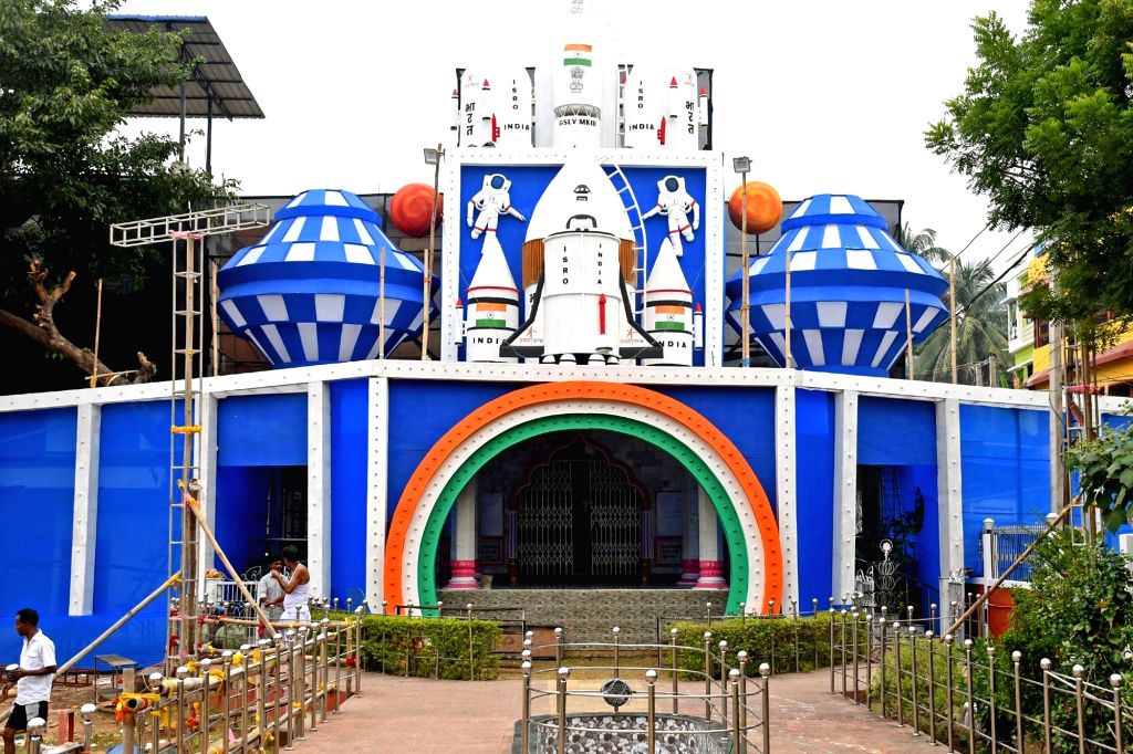 Guwahati : ISRO-themed Kali Puja pandal
