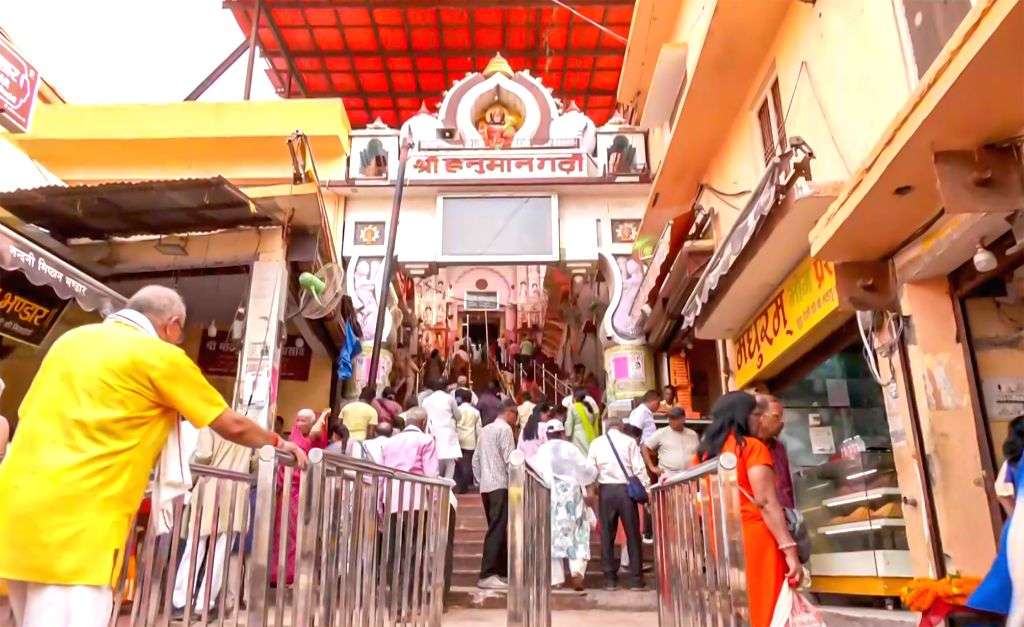 Hanuman Garhi Temple in Ayodhya