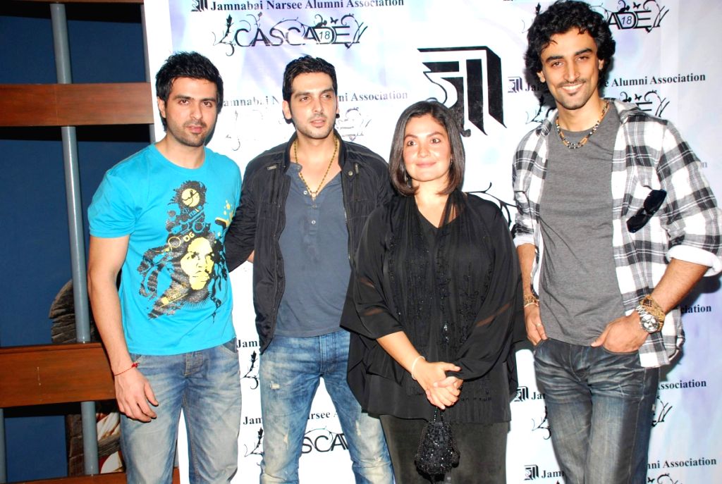 Harman Baweja, Zayed Khan, Pooja Bhatt and Kunal Kapoor judge Jamnabai ...