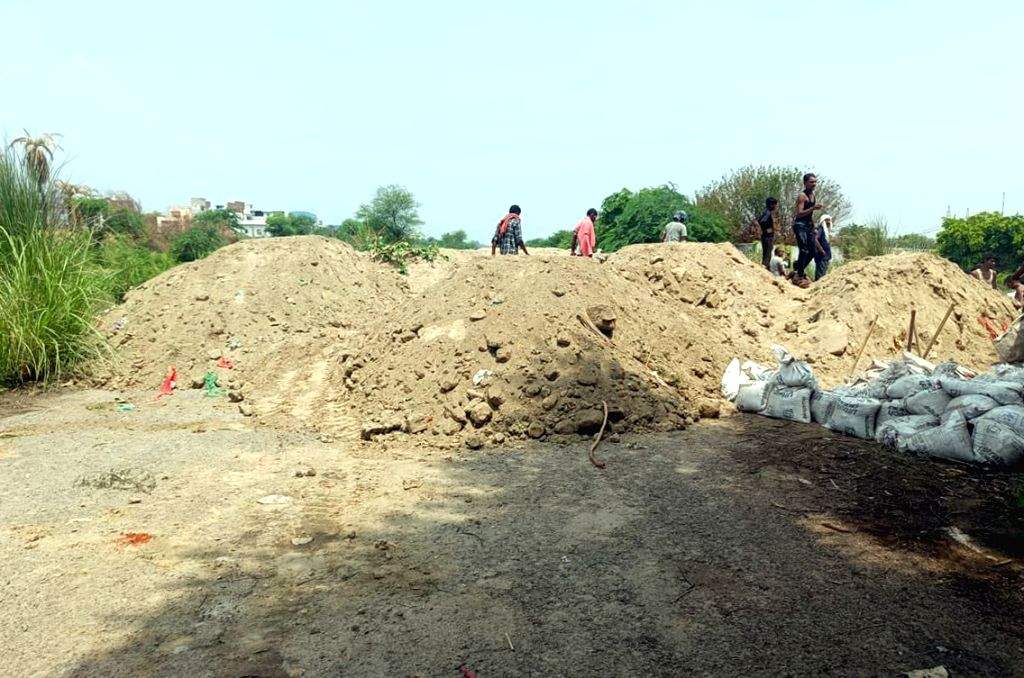 Haryana Irrigation Department maintains the Munak Canal after a breach ...