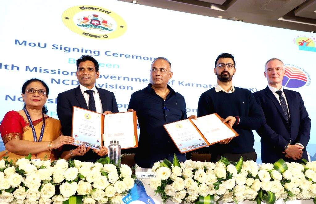 Health Minister Dinesh Gundurao, IAS Naveen Bhat, John Dawber of NOVO ...