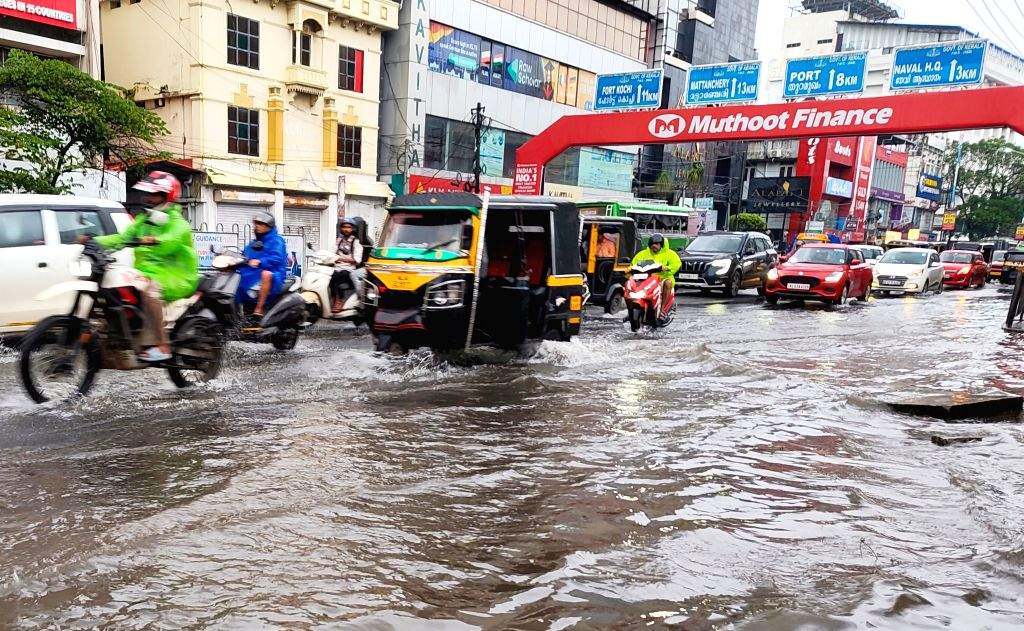 Heavy Rain Causes Waterlogging in Kochi