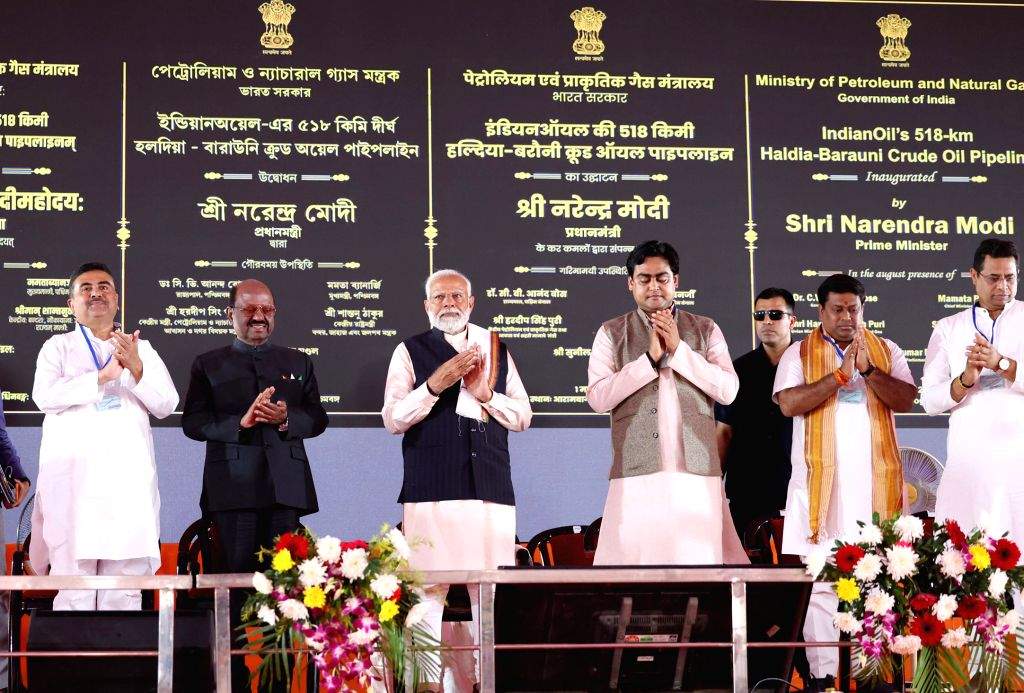 Hooghly : Prime Minister Narendra Modi during the foundation laying ...