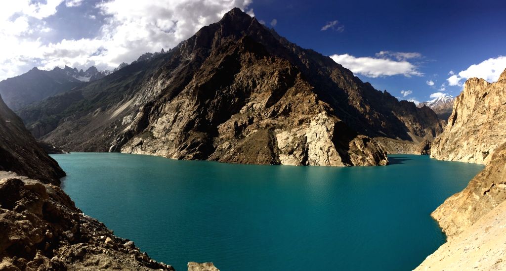 PAKISTAN-HUNZA-ATTABAD LAKE-SCENERY