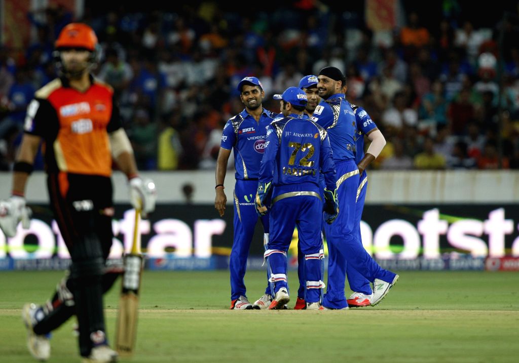 IPL 2015 - Sunrisers Hyderabad vs Mumbai Indians