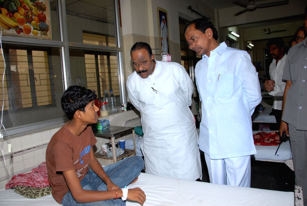 Telangana CM visits Government Fever Hospital