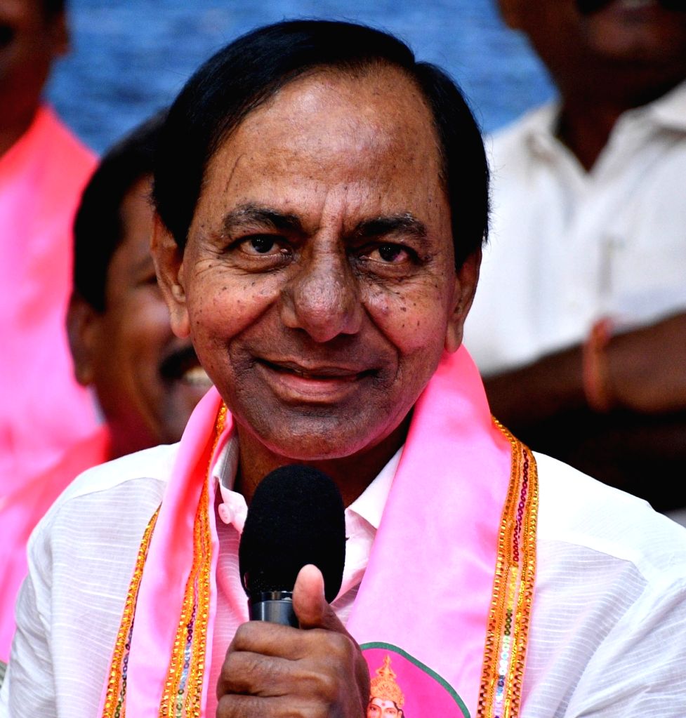 TRS takes early leads in Telangana municipal polls